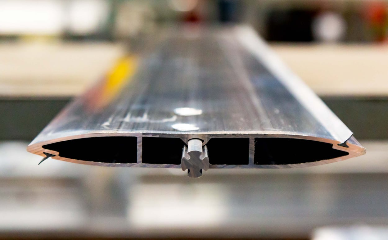 The Condenser - A Closer Look at Blade Axles